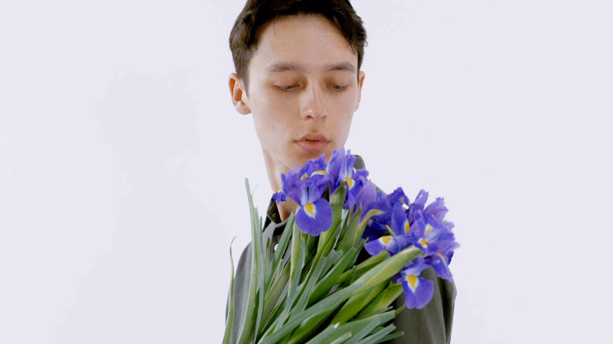 Masculine Flowers: Tips for Gifting Gorgeous Bouquets for Guys – Orchid ...
